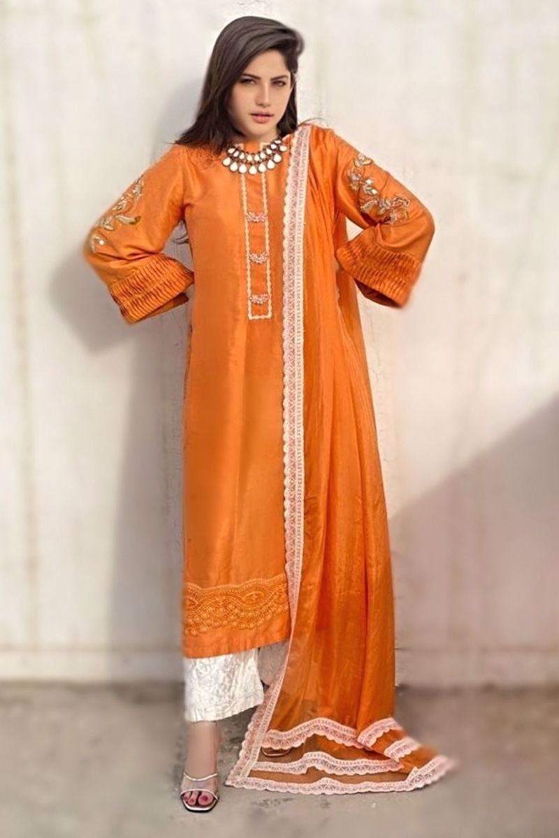 Sun Kissed Orange – Amna Arshad
